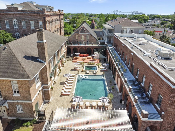 Chic 1br Suite With Local Charm In New Orleans - United States