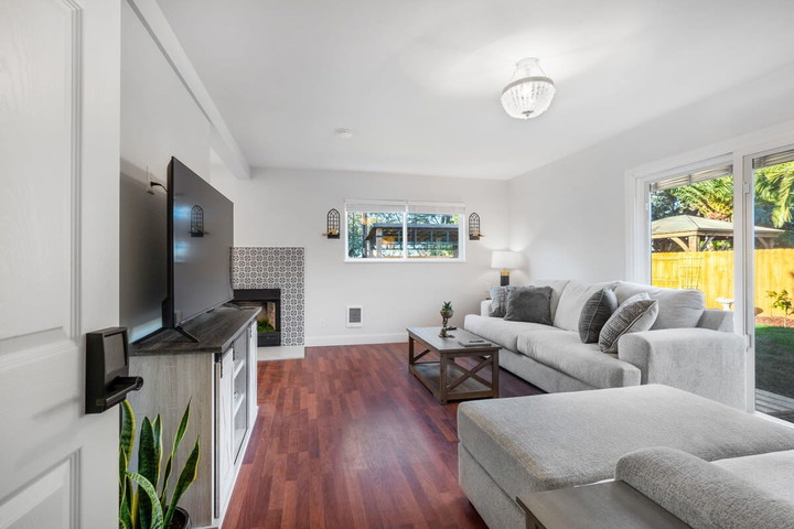Pet Friendly, Centrally Located W/ Shared Gym - Santa Maria, CA