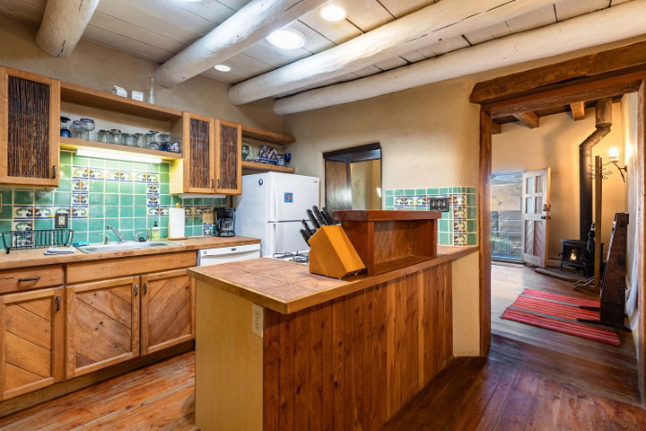 Kiva Velo - Experience Authentic Taos Living - Taos, NM