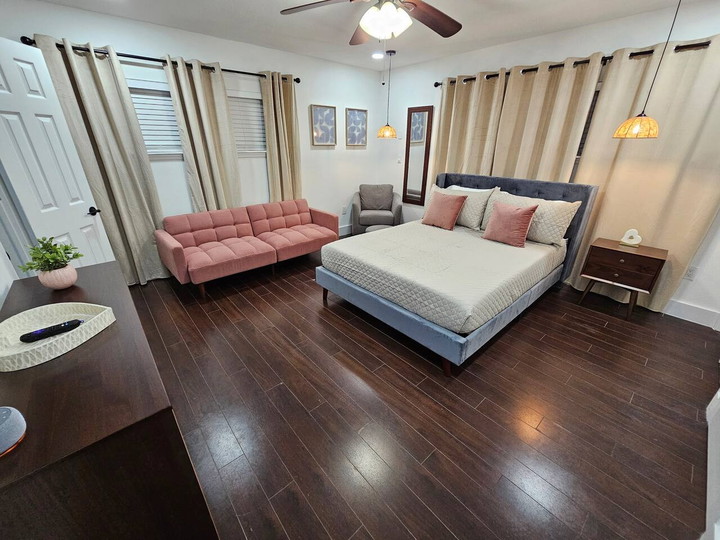 Duplex @College Park Sleeps 15. Close To Dt & Wp - Orlando, FL