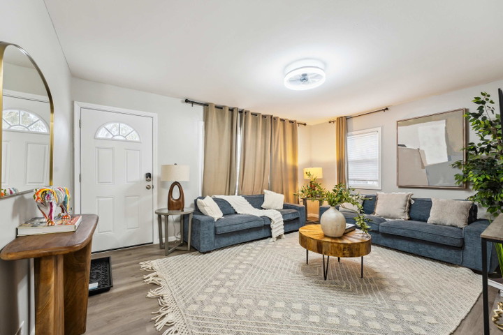 4br Family Home - Prime Location | Lcp Collection - Wheaton, IL