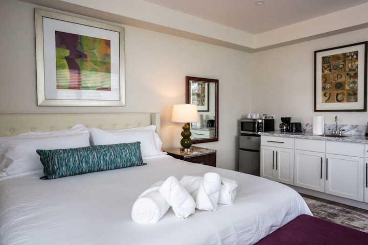 Next To San Diego Downtown - Cali King Size Studio - San Diego, CA