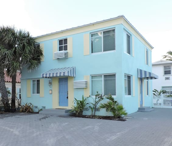 315 Beach Townhouse - The Bahamas