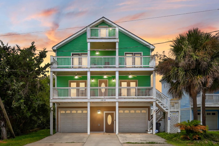 Nfw1518: Spacious Beach Retreat - Carolina Beach, NC