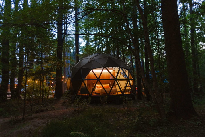Unique Dome W/ Huge Window To The Woods - 06 - Freeport, ME
