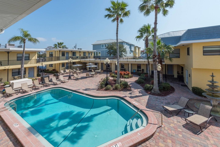 204 - Royal Orleans - Redington Beach