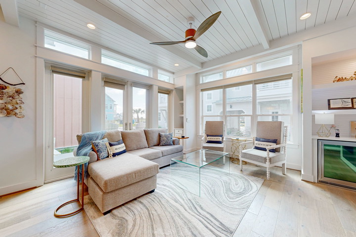 Sbc15 Resort Pool, Golf Cart Boardwalk To Beach - Port Aransas, TX