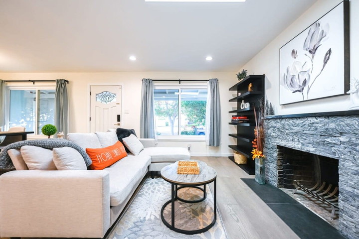 @ Marbella Lane - Exquisite Home | 3br - Mountain View, CA