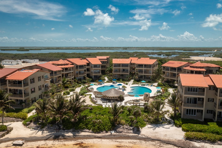 Rbr 10-3a Oceanfront 2 Br - Belize