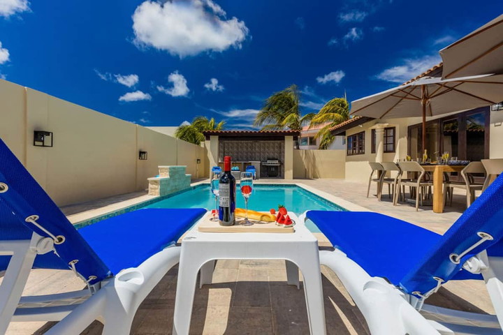 Large 5br Villa With Private Pool Near Eagle Beach - Aruba