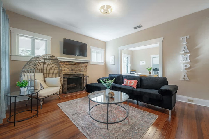 Historic Bungalow W/game Room By Downtown Tampa! - Tampa, FL