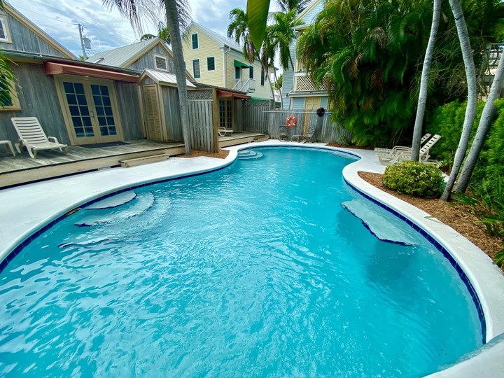 Stunning Pool And Tropical Breeze - Exquisite Key West Retreat - Key West, FL
