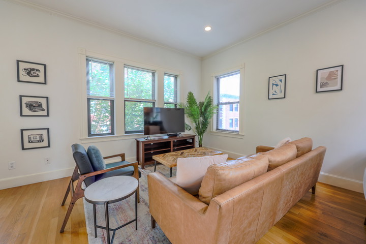 Private Roofdeck | Fenway Kenmore | Keyless Entry - Boston, MA
