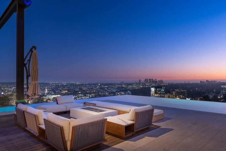 Collina Royale - Los Angeles