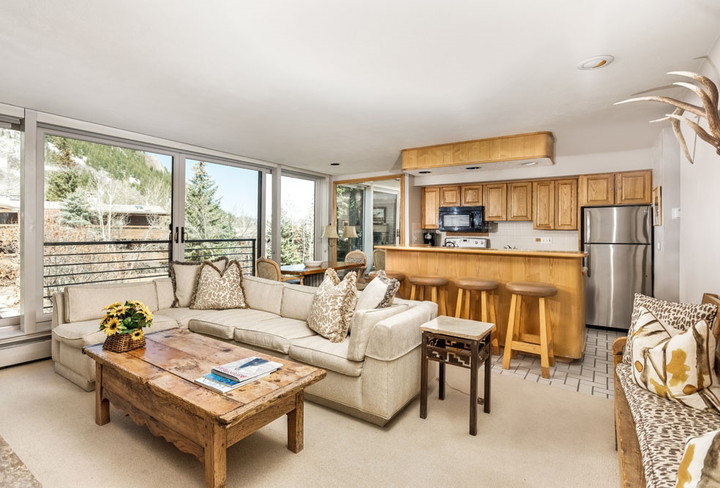 Heated Pool And Ski-in Access - Spacious Mountain Retreat - Aspen