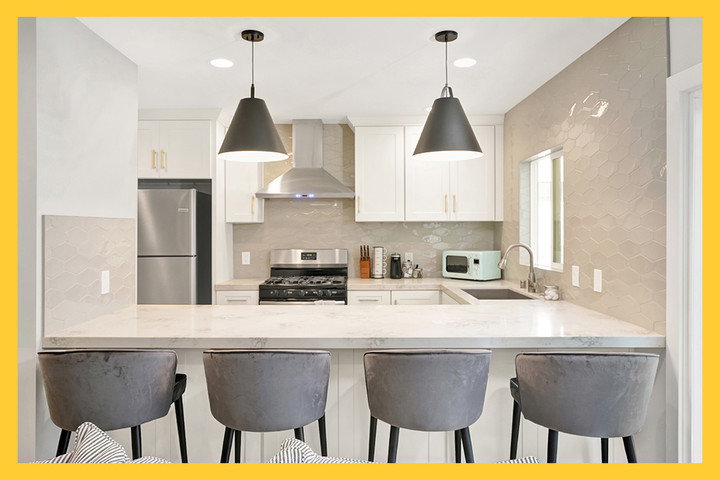 Luxurious Home With Solar Energy And Central Air - Stunning Oasis - Anaheim, CA
