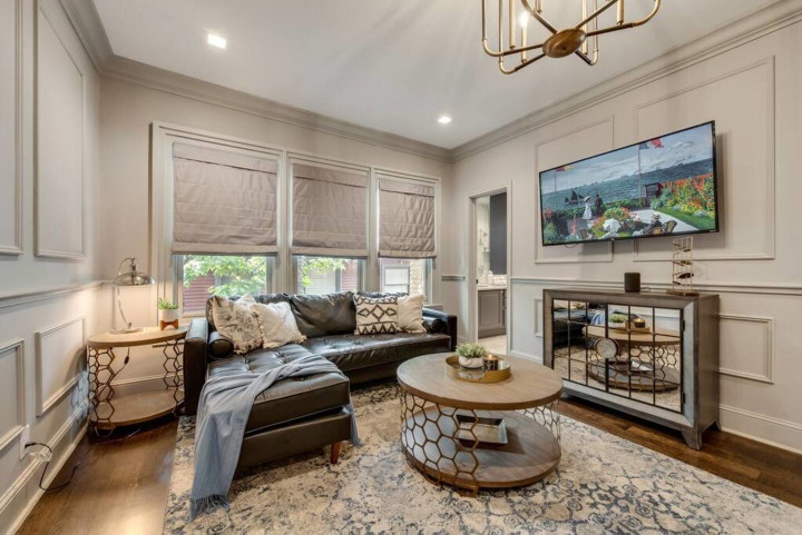 Sunlit 1br Escape | Historic Dallas Charm - United States
