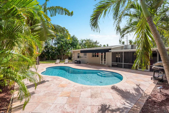 Will's Off Wilton Dr - 2br/1ba + Den + Heated Pool - Bahamas