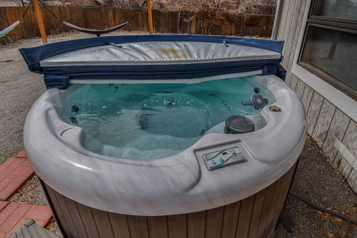 Spacious 6br Home With Hot Tub, Hammocks And Firepit - Denver, CO