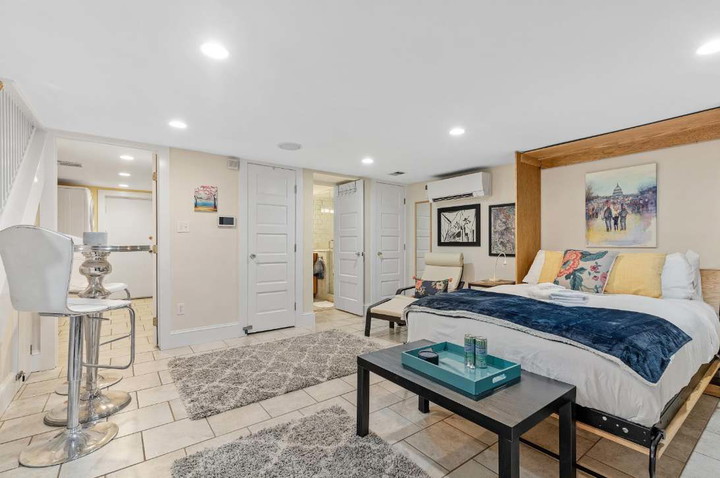Stylish City Studio In The Heart Of Capitol Hill - Washington, DC