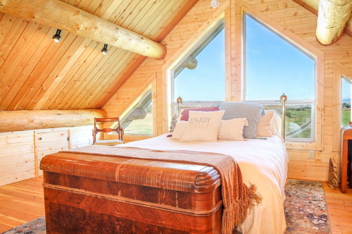 Hill Cabin Hideaway - Oregon
