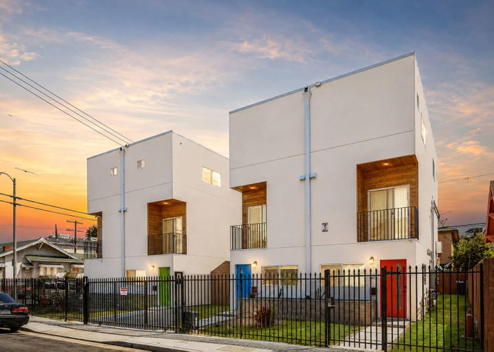 Spacious 4br Townhouse With Free Parking, Near Dtla! - Los Angeles
