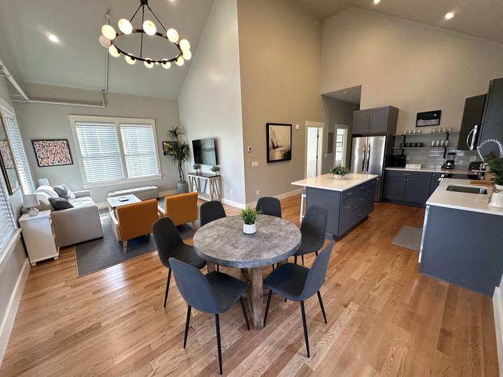 Brand New Construction! 2bed/1bath W/private Deck - Rhode Island