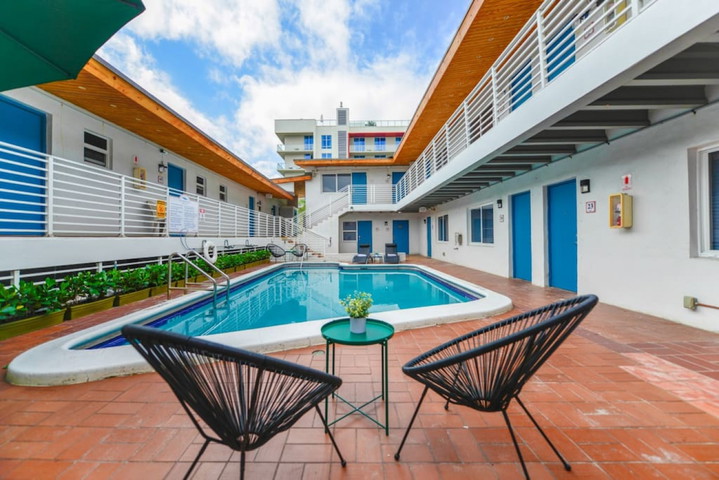 Wonderful 1/1 Bedroom Steps Away From The Beach - The Bahamas