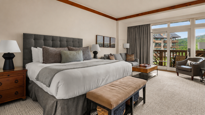 Mountain Views And Cozy Amenities - Luxurious Rustic Retreat - Vermont