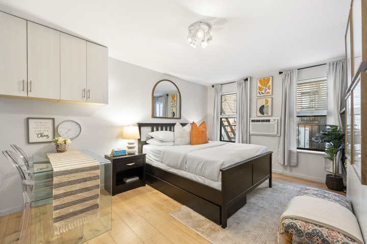 Studio Near Restaurants, Broadway, & Shopping - New York