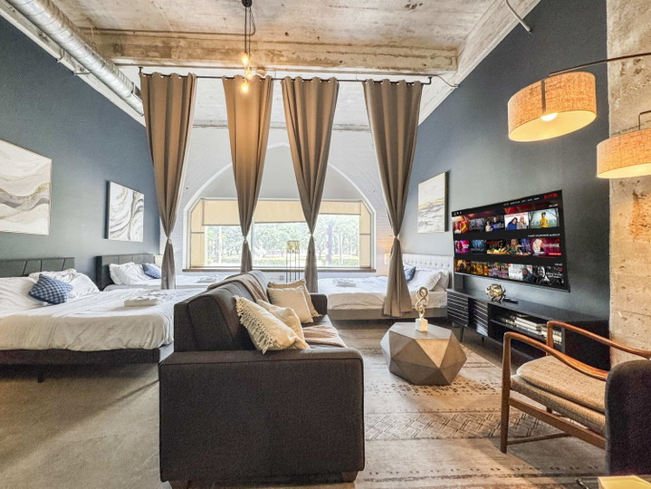 Modern 2bd | Dt Dallas | Sleeps 10 | Valetparking - Dallas