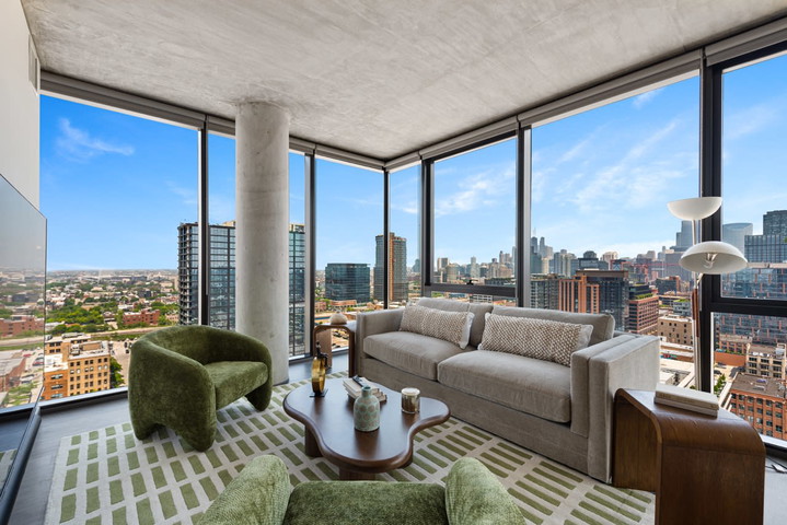 Chic Fulton Market Oasis + Curated Comfort & Style - Chicago, IL