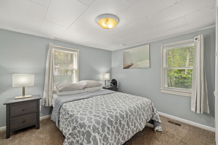 1br Private Guesthouse | Hot Tub • Sauna • Gym • Quiet Stay - Montana