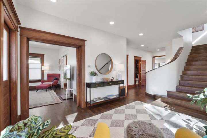 The Gathering House On Custer - Colorado Springs