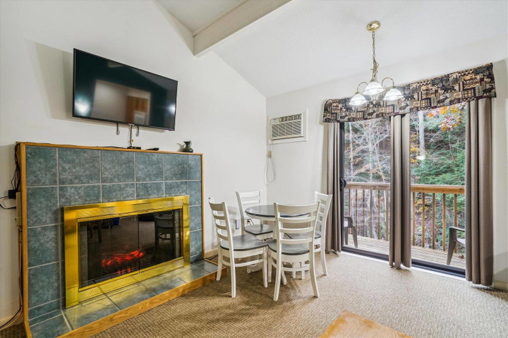 207 208 Cedarbrook Two Bedroom Suite - Vermont