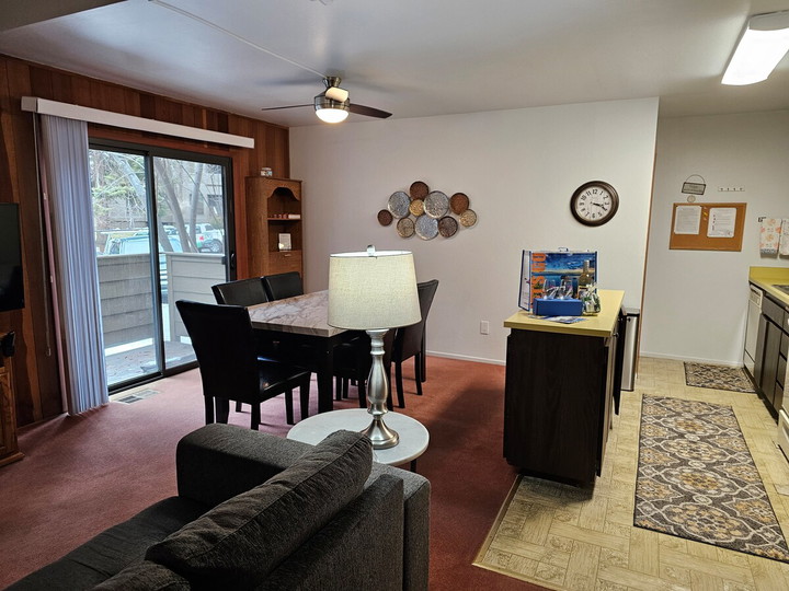 Sparrow's Nest | Community Pool & Hot Tub - Carson City, NV