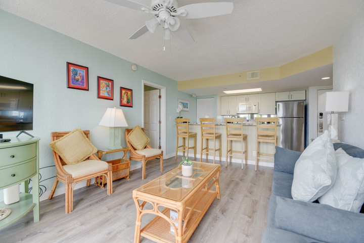 The Samana Cay | Tropical, Airy Retreat W/ Private Balcony, Pool! - Key West, FL