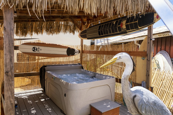 Cowabunga - A Luxury Airstream Trailer Just Minutes From Our Private Dock In The Harbor And Beach - Fort Bragg, CA
