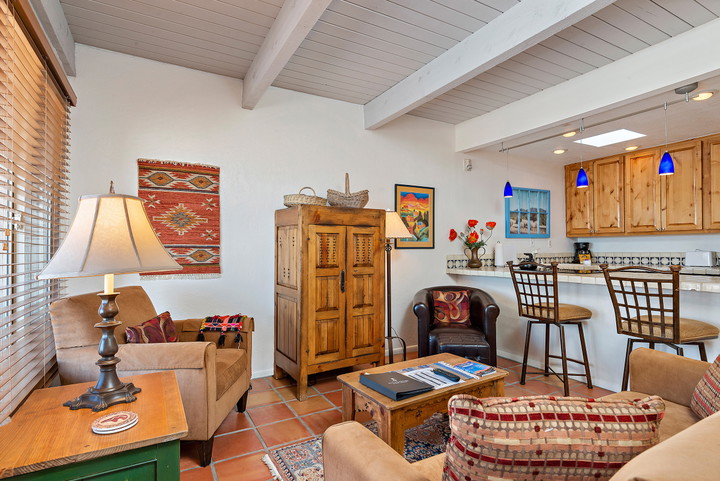 Covered Patio And Scenic Hilltop Views - Charming Adobe Retreat - Santa Fe, NM