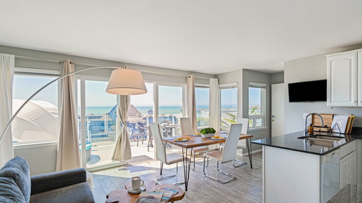 2br Coastal Gem W/ Ocean Views + Shared Firepit Lounge Near Cayucos Pier - Cayucos, CA
