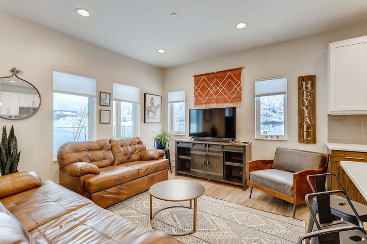 Trekker Townhome | Mountain Charm | New Floors! - Georgetown, CO