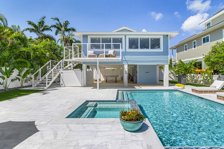 Waterfront Oasis W/ Pool, & Dock- Sleeps 8! - Sanibel, FL