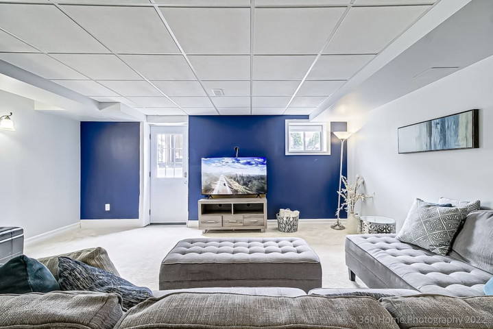 * Spacious & Modern 2br | Netflix | Free Parking * - Brampton