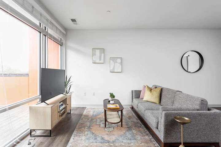 Cozysuites I Trendy 1br, Bottleworks Indy - Indianápolis, IN