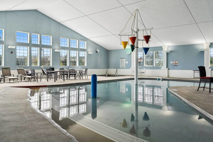 Meadow Ridge Condos: Indoor Pool + Gym, Egg Harbor - Egg Harbor, WI