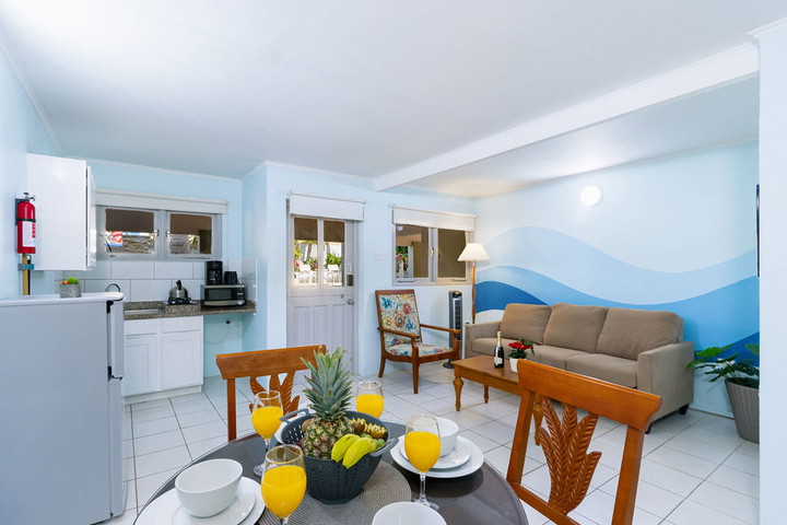 2br 1ba Ground Level In The Heart Of Aruba ~ Pool - Aruba