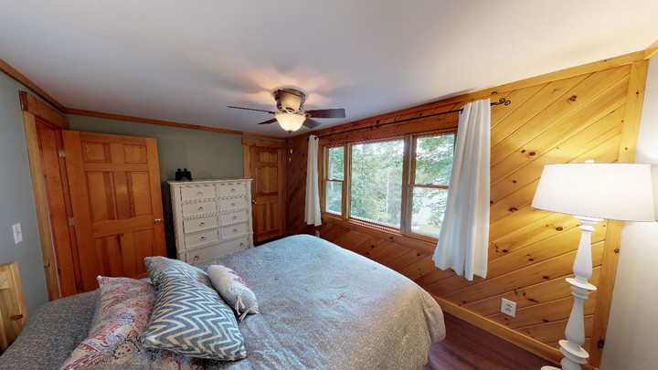 Private Dock And Fully Furnished Deck - Charming Waterfront Haven - South Carolina