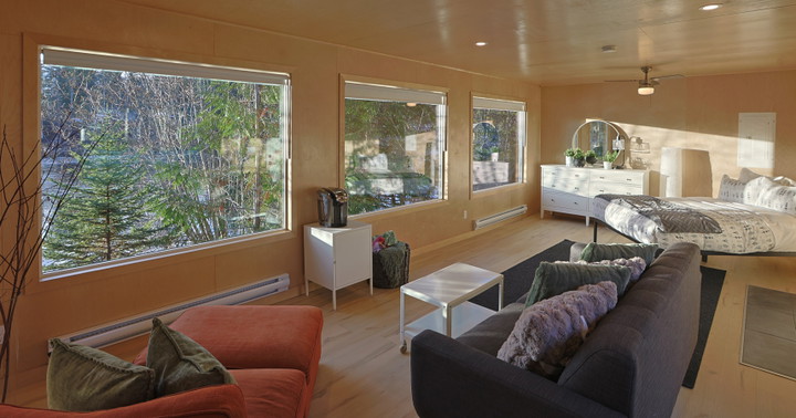 River's Edge Retreat | Jade Glamping Cabin | Unit 7 - Canada