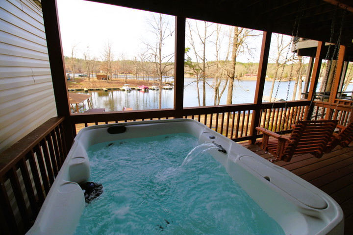 Amazing Lakefront Getaway - Hot Springs Village, AR