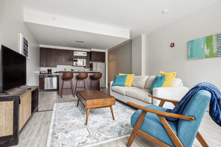 2br Premium Downtown Suite - Detroit, MI